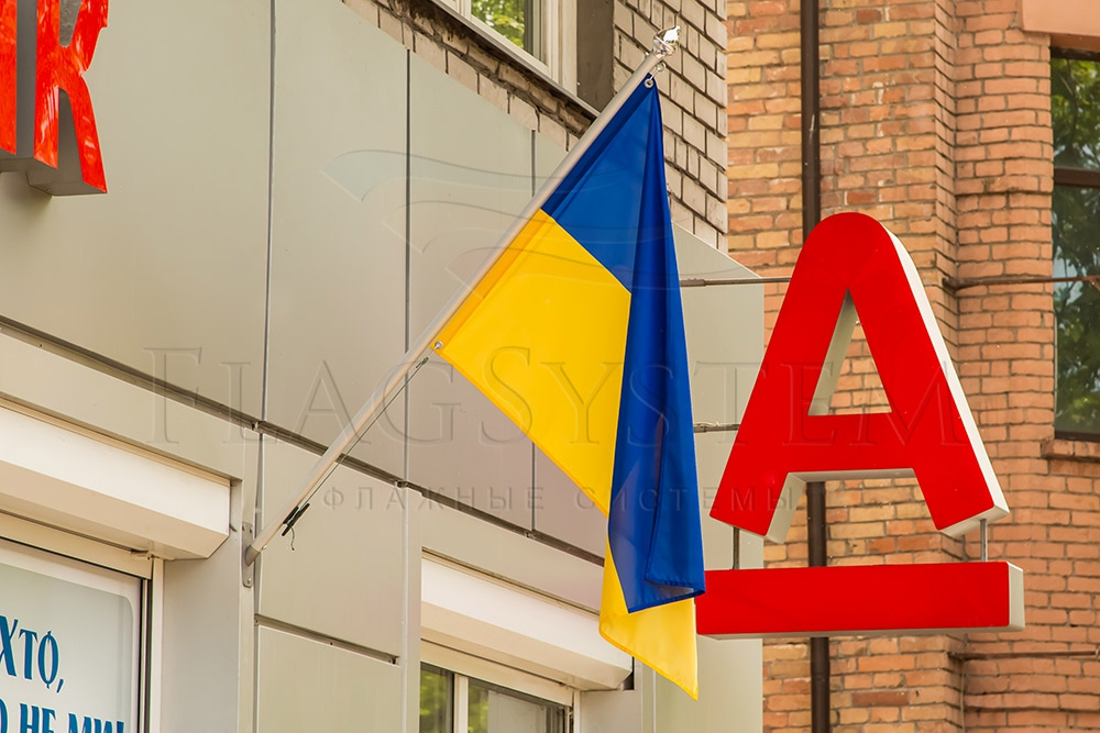 Настенный флагшток PATRIOT – премиум-класс и надежность | FlagSystem